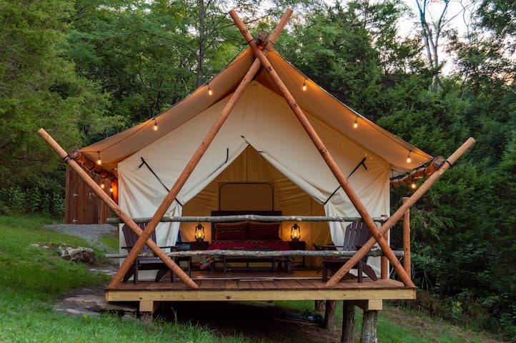 Seneca Rocks Cabins and Spruce Knob Cabins. Stay at Spruce Mountain Cabins.